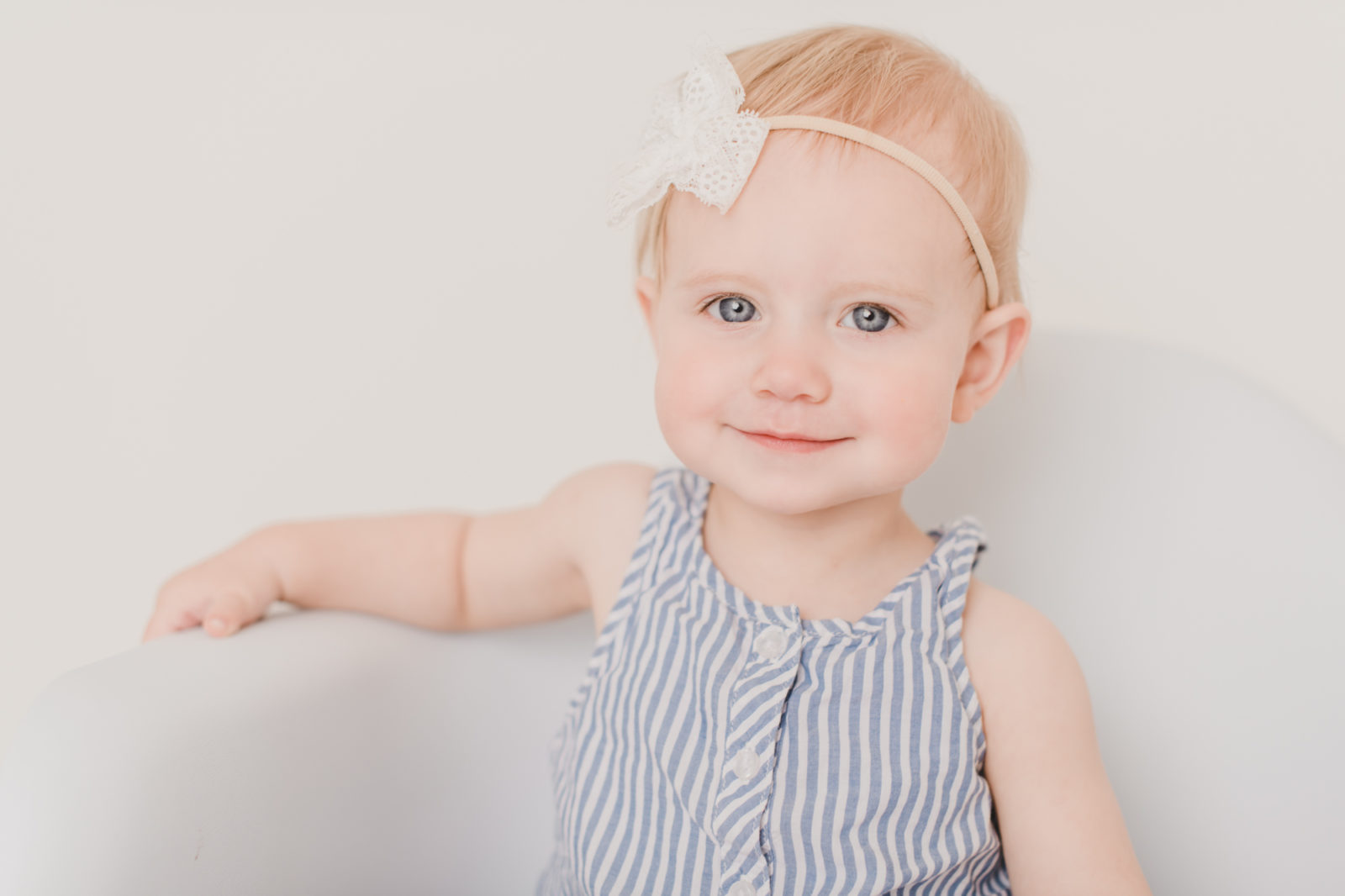 Emma | One Year Session - Megan O'Hare Photography