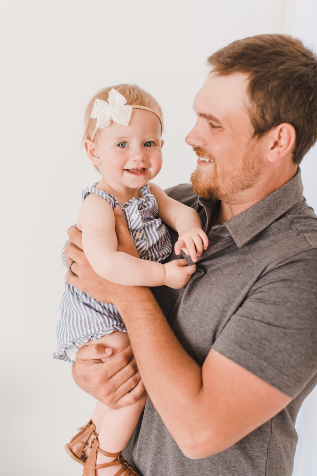 Emma | One Year Session - Megan O'Hare Photography
